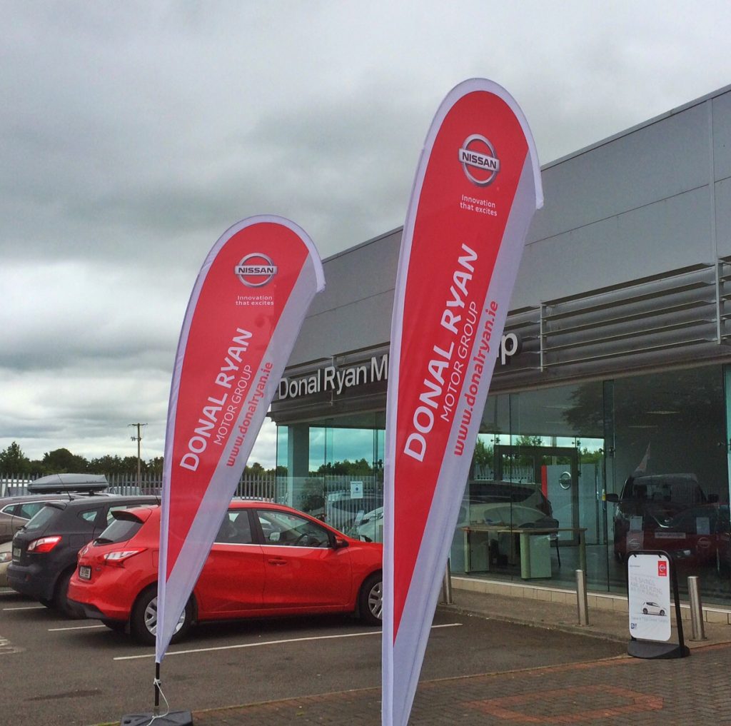 Printed Teardrop Flags for Outdoor Events